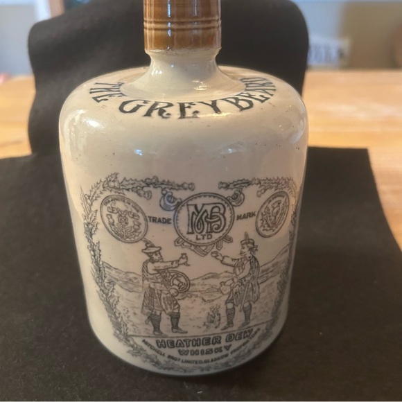 Other | Vintage The Greybeard Heather Dew Ceramic Scotch Whisky ...